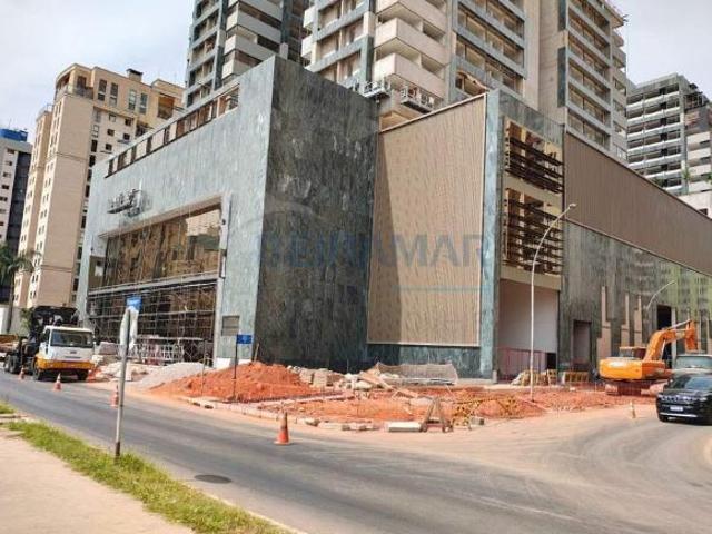 Sala comercial em construção de 30,49m², com vaga de garagem no Manhattan Shopping em Águas Claras