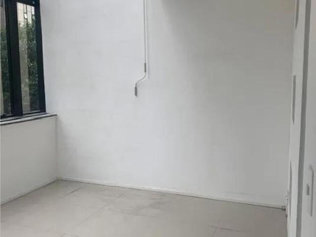 Sala Comercial em Indianópolis com 40m²!
