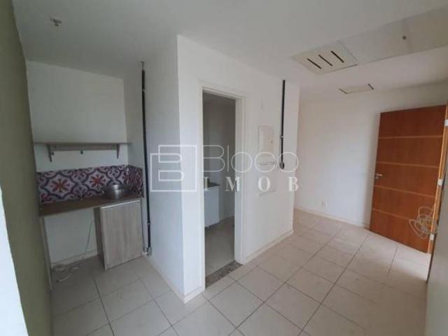 SALA COMERCIAL EM LOCALIZAÇÃO PRIVILEGIADA Le Quartier