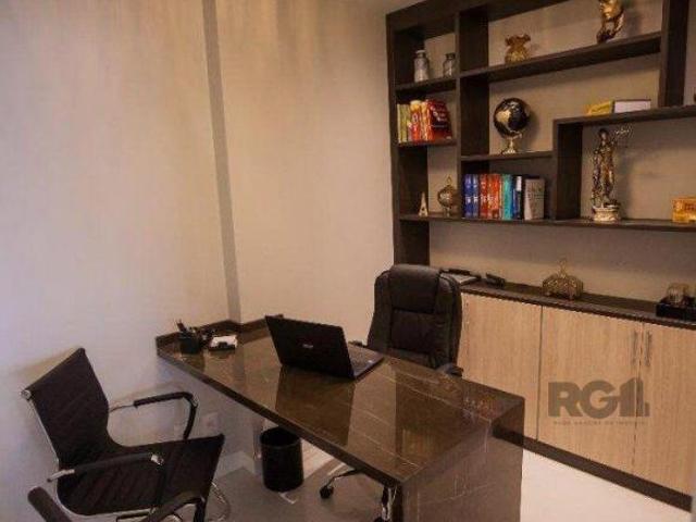 Sala Comercial em Mont Serrat