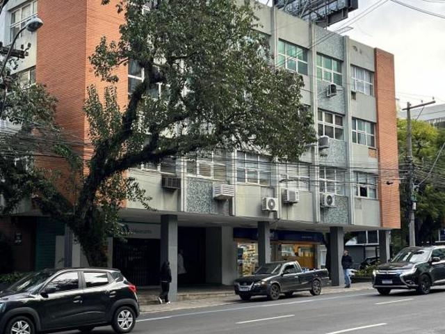 sala comercial grande prédio com elevador no bairro Rio Branco em Porto Alegre