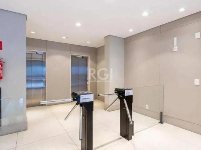 Sala comercial locada no EDIFİCIO Comum COLUMBUS OFFICE CENTER