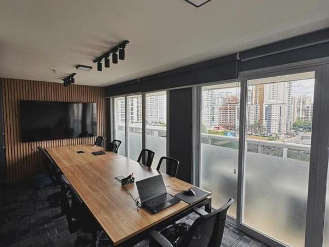 Sala Comercial Mobiliada Avenida Pau Brasil ao lado do Metrô