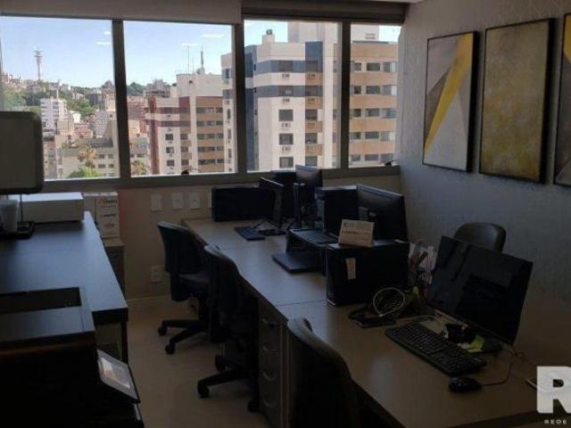SALA COMERCIAL NA AV. GETÚLIO VARGAS