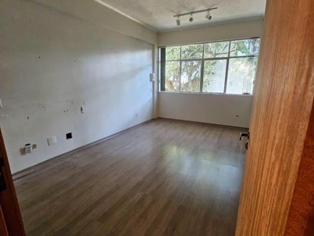 Sala comercial no bairro Petrópolis em Porto Alegre