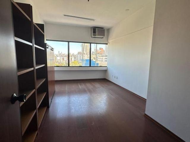 Sala Comercial no bairro Petrópolis em Porto Alegre para Alugar
