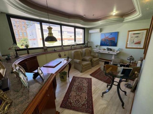 Sala comercial no bairro Três figueiras