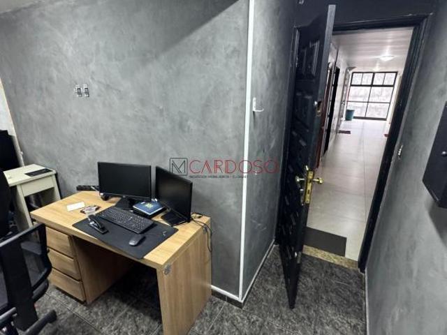 SALA COMERCIAL NO CENTRO DE TAGUATINGA COM ÁGIO DE R$ 60 MIL 110