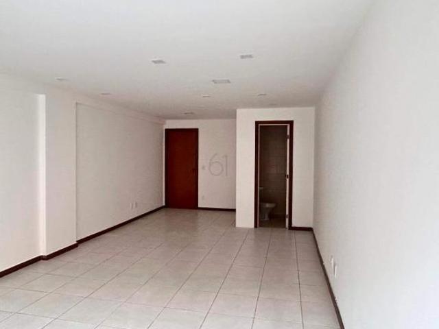 Sala Comercial no Coração do Setor de Rádio e TV Sul