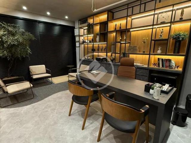 Sala comercial no Fashion Center Marista. codigo: 109275