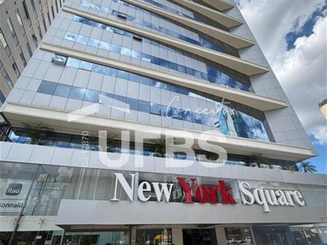 Sala Comercial no New York Square – Setor Sul | 32m², 1 Vaga, Alto Padrão em Goiânia