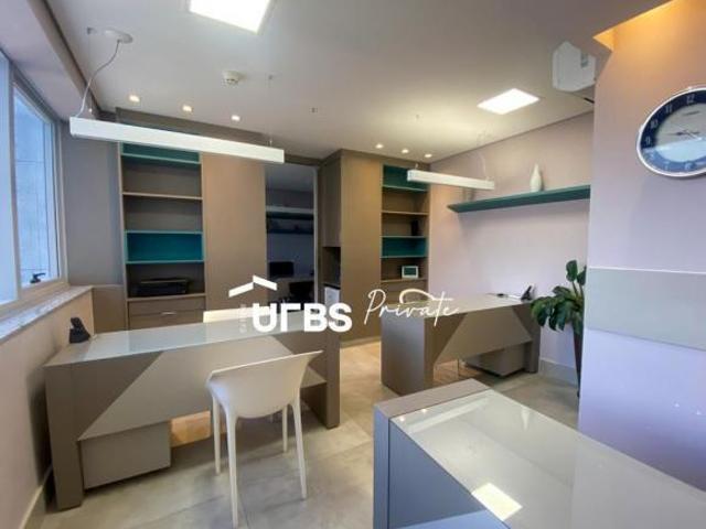 Sala Comercial No nono andar com 44m e uma vaga de garagem