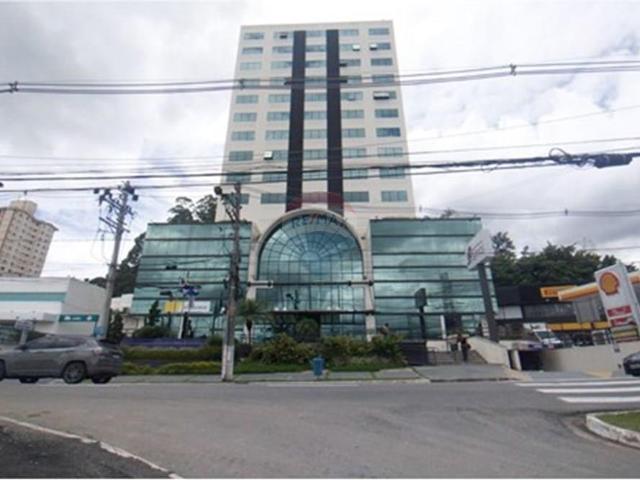 Sala Comercial para venda em Alphaville em Santana De Parnaíba São Paulo de 44.00m² com 300 Garagens