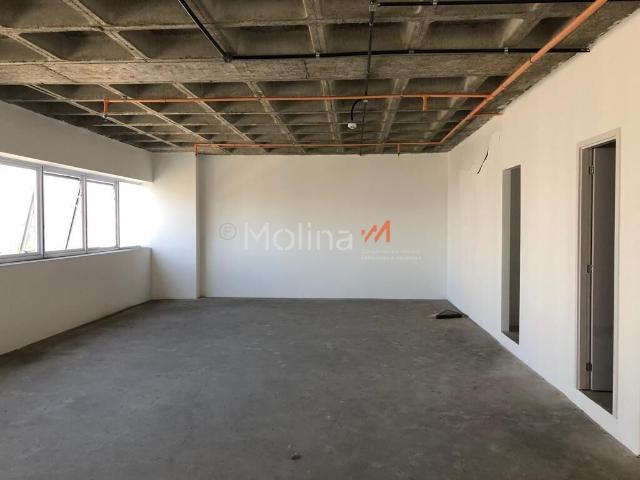 Sala Comercial para venda em Jardim Armênia em Mogi Das Cruzes São Paulo de 150.00m² com 4 Garagens