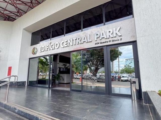 Sala Comercial Reformada no Ed. Central Park, na Asa Norte, Brasília