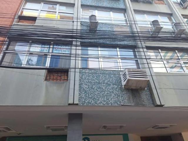 Sala coml. 42,61m2 c/divisórias, Rua Mostardeiro, Independência,R$190 mil
