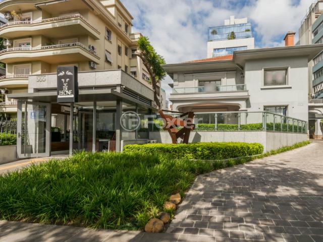 Sala / Conjunto Comercial em condomínio em Porto Alegre