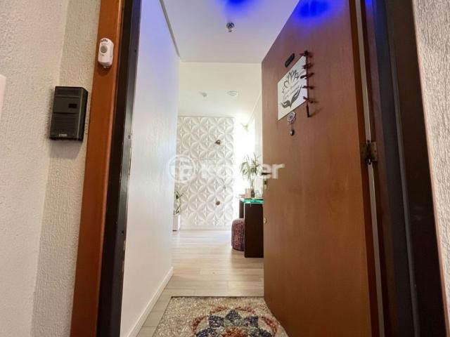 Sala / Conjunto Comercial em condomínio em Porto Alegre