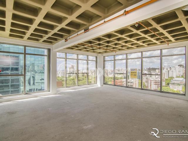 Sala / Conjunto Comercial em condomínio em Porto Alegre