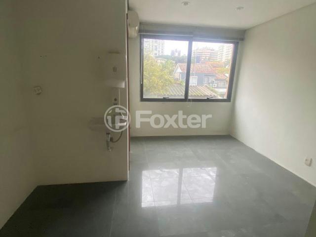 Sala / Conjunto Comercial em condomínio em Porto Alegre