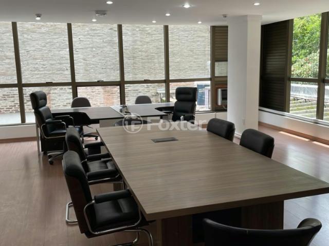 Sala / Conjunto Comercial em Porto Alegre
