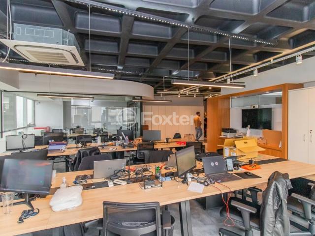 Sala / Conjunto Comercial em Porto Alegre