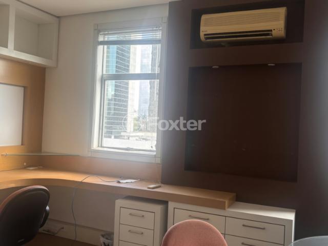 Sala / Conjunto Comercial em Porto Alegre