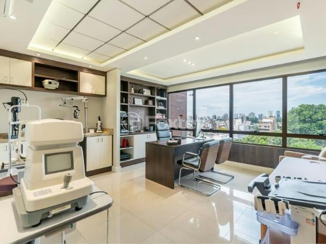 Sala / Conjunto Comercial em Porto Alegre