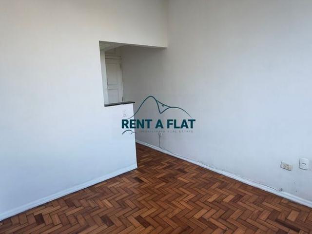 Sala e quarto com Linda Vista para o Mar em Copacabana