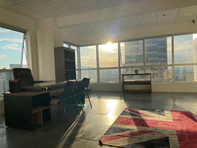 Sala em Alphaville Empresarial, Barueri/SP de 49m² à venda por R$ 529.900,00