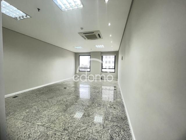 Sala em Alphaville Industrial, Barueri/SP de 48m² à venda por R$ 431.900,00