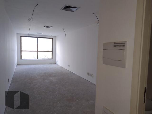 Sala em Barra da Tijuca, Rio de Janeiro/RJ de 36m² para locação R$ 2.500,00/mes