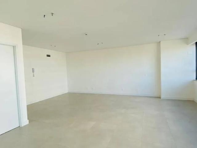 Sala em Bela Suiça, Londrina/PR de 38m² para locação R$ 2.700,00/mes