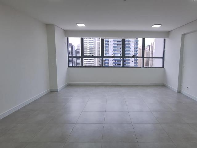 Sala em Bela Suiça, Londrina/PR de 38m² para locação R$ 2.700,00/mes