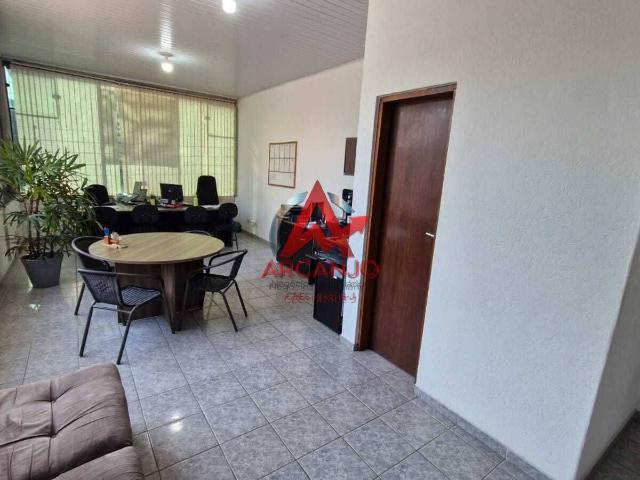 Sala em Centro, Ubatuba/SP de 3600m² 1 quartos para locação R$ 2.200,00/mes