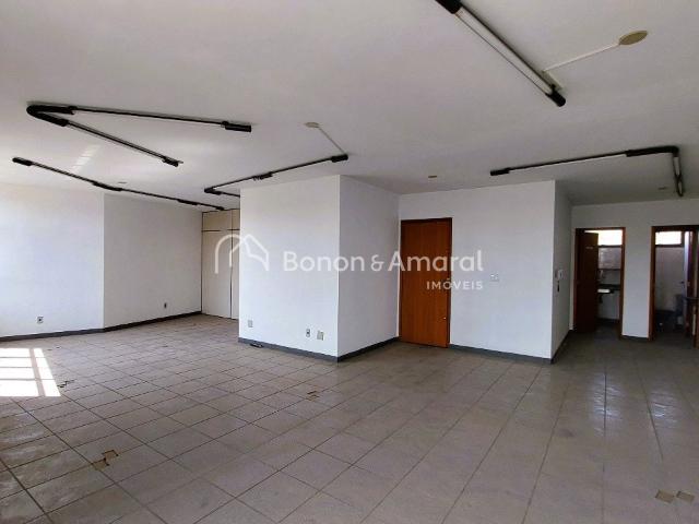 Sala em Centro, Valinhos/SP de 95m² à venda por R$ 394.900,00