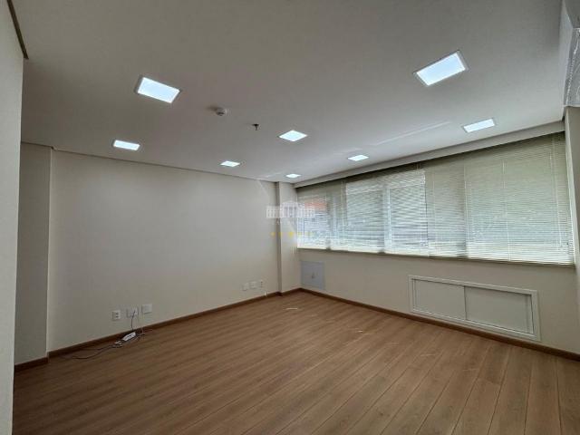 Sala em Centro, Araçatuba/SP de 38m² para locação R$ 1.800,00/mes