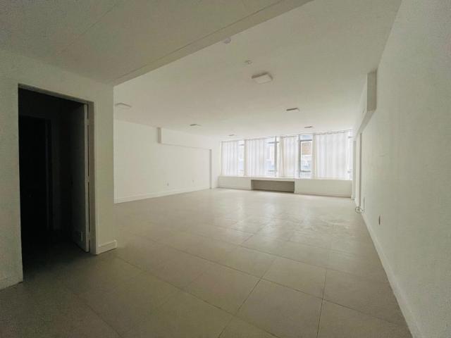 Sala em Centro, Florianópolis/SC de 60m² à venda por R$ 489.000,00