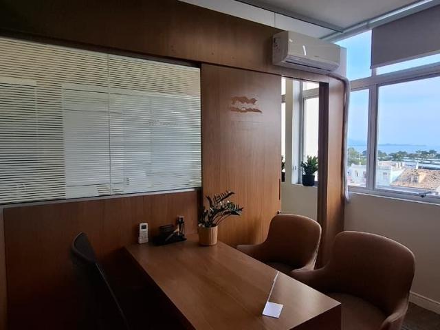 Sala em Centro, Florianópolis/SC de 87m² para locação R$ 5.000,00/mes