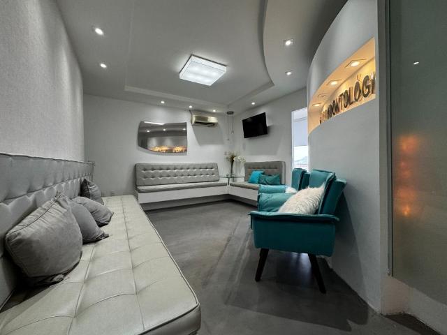 Sala em Centro, Niterói/RJ de 120m² à venda por R$ 549.000,00