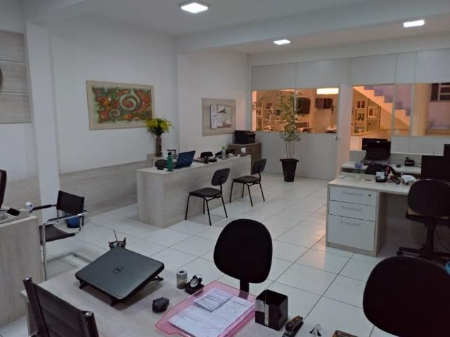 Sala em Centro, Niterói/RJ de 130m² à venda por R$ 449.000,00