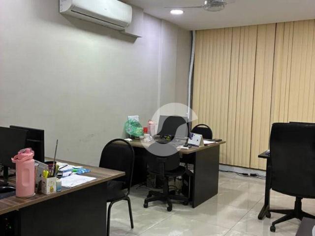 Sala em Centro, Niterói/RJ de 32m² à venda por R$ 149.000,00