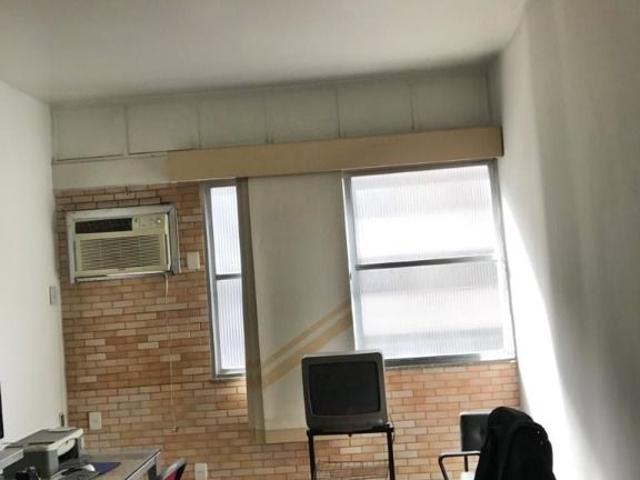 Sala em Centro, Niterói/RJ de 32m² à venda por R$ 199.000,00