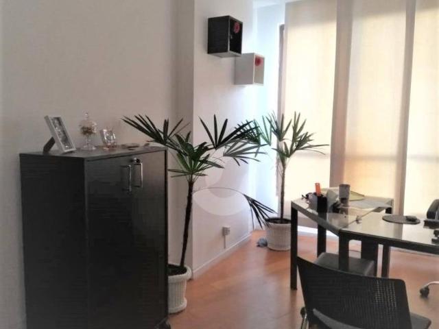 Sala em Centro, Niterói/RJ de 34m² à venda por R$ 169.900,00