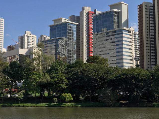 Sala em Gleba Fazenda Palhano, Londrina/PR de 43m² à venda por R$ 549.000,00
