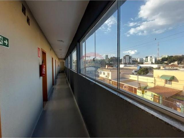 Sala em Glória, Belo Horizonte/MG de 23m² para locação R$ 1.045,00/mes