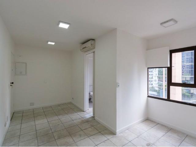 Sala em Itaim Bibi, São Paulo/SP de 29m² à venda por R$ 279.000,00