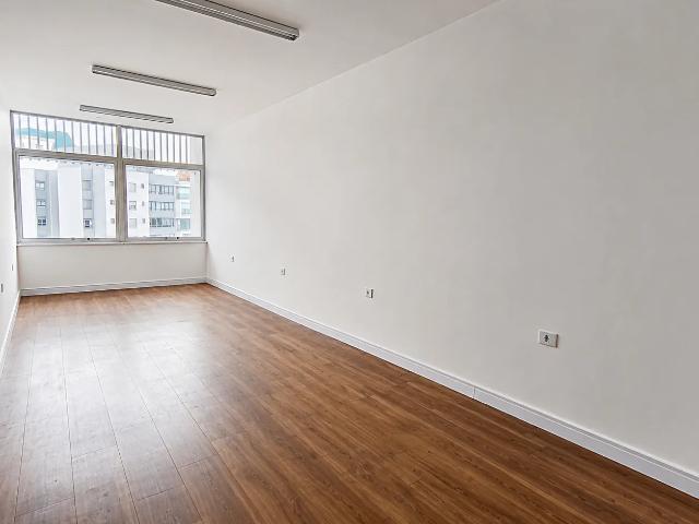 Sala em Itaim Bibi, São Paulo/SP de 32m² à venda por R$ 249.000,00 ou para locação R$ 1.250,00/mes