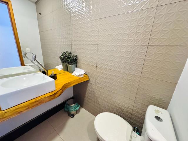Sala em Itaipu, Niterói/RJ de 60m² para locação R$ 3.000,00/mes