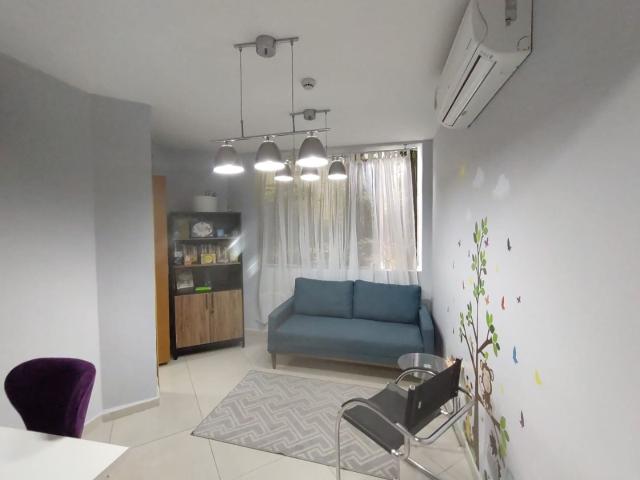 Sala em Jardim Lambreta, Cotia/SP de 33m² à venda por R$ 258.000,00